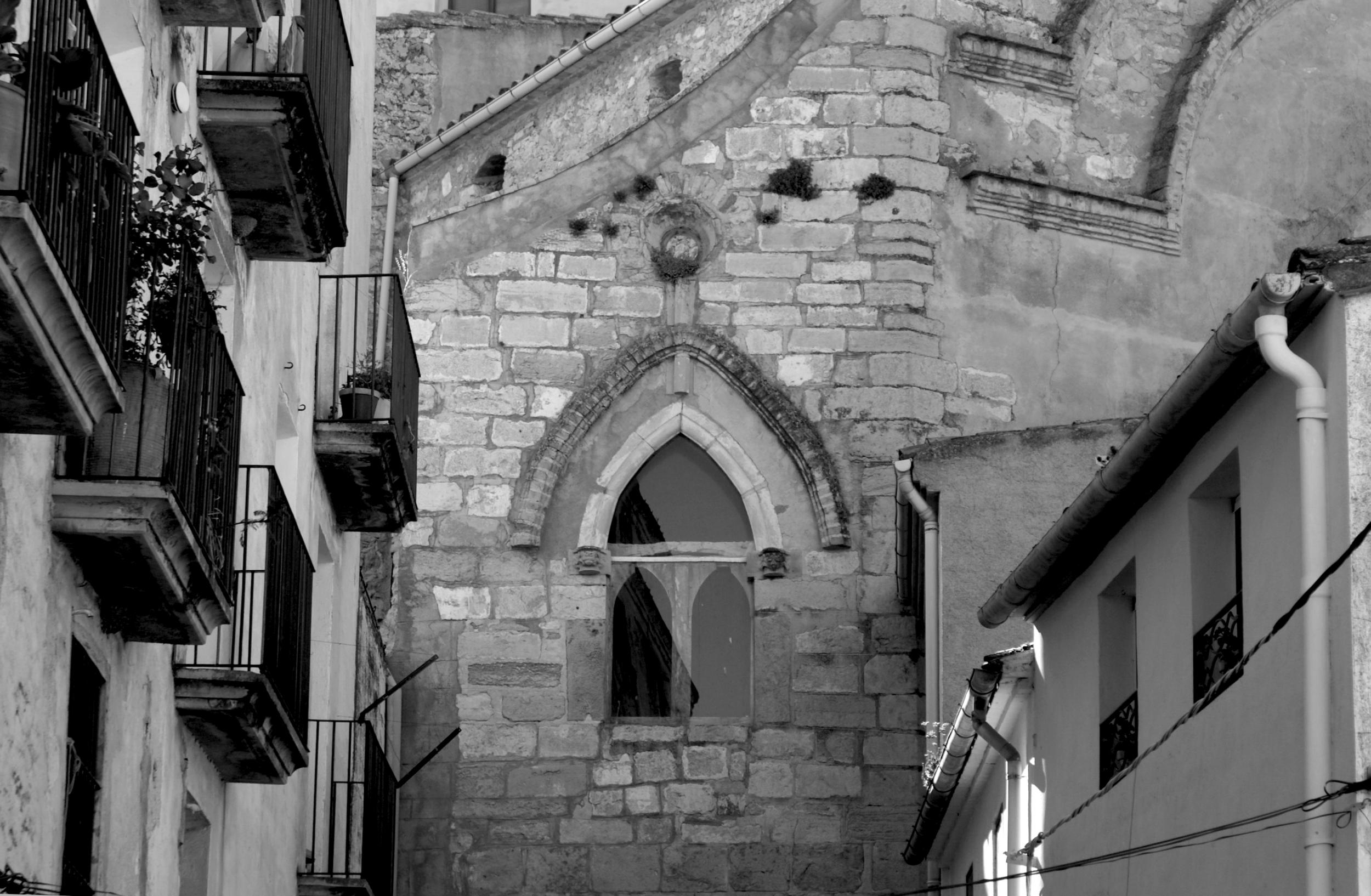 Las calles medievales de Tivissa : Ruta por el casco antiguo | Terres de Mestral